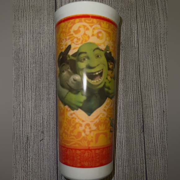 Dreamworks | Kitchen | 57 Tupperware Dreamworks Shrek 16 Oz Tumbler ...